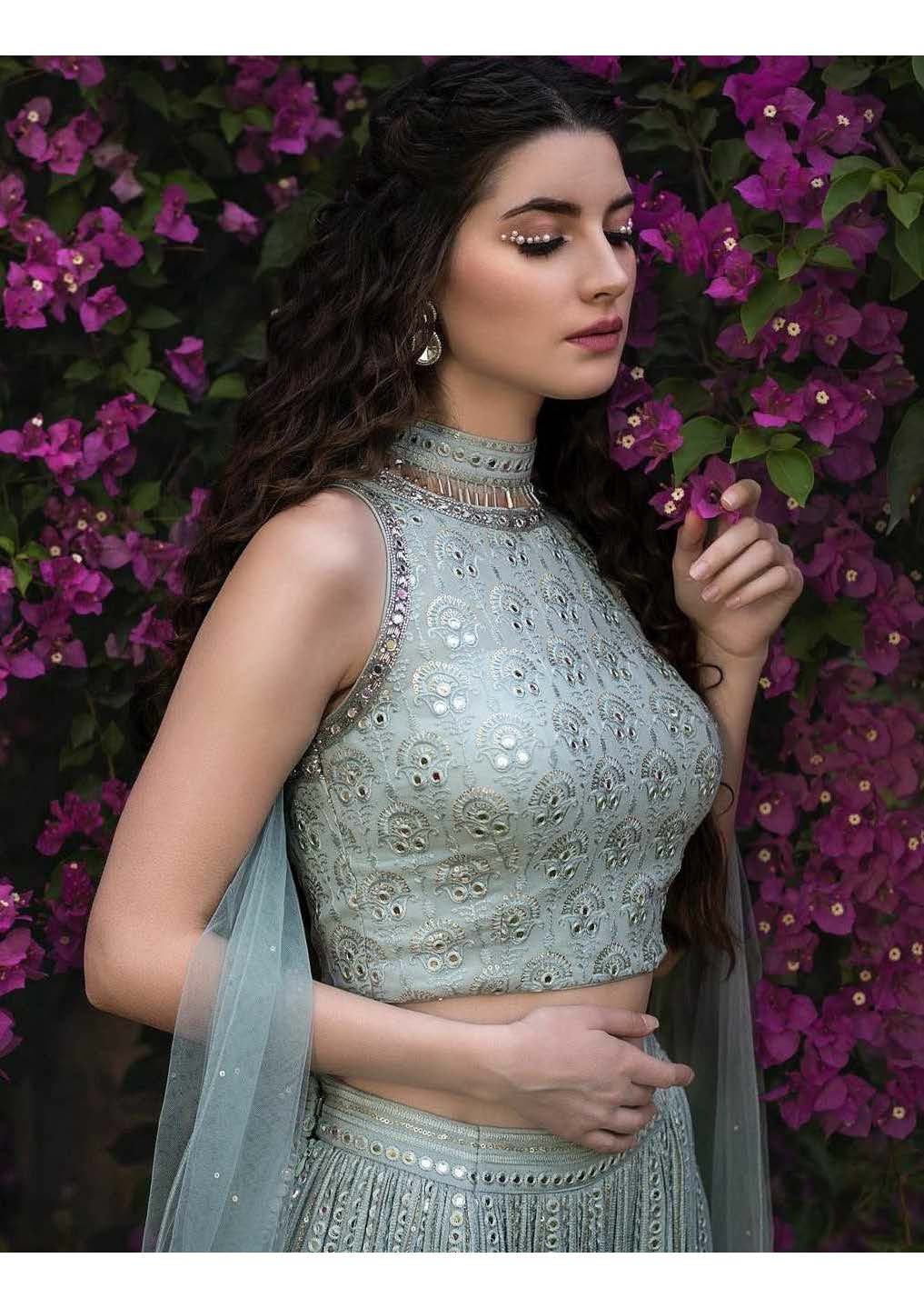 #1 Hire Best Luba Female Model For Fashion Photography - Ecommerce ...